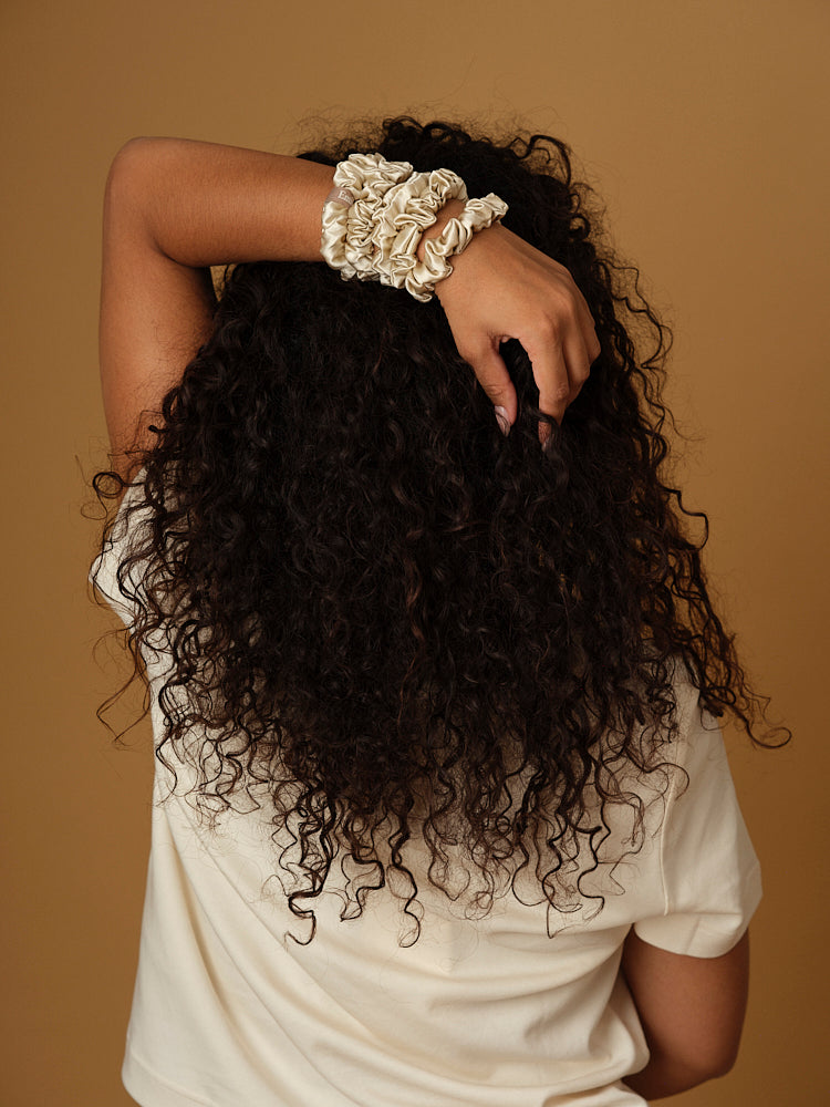 Emily's Pillow - 100% Natural and Organic Silk Pillowcase