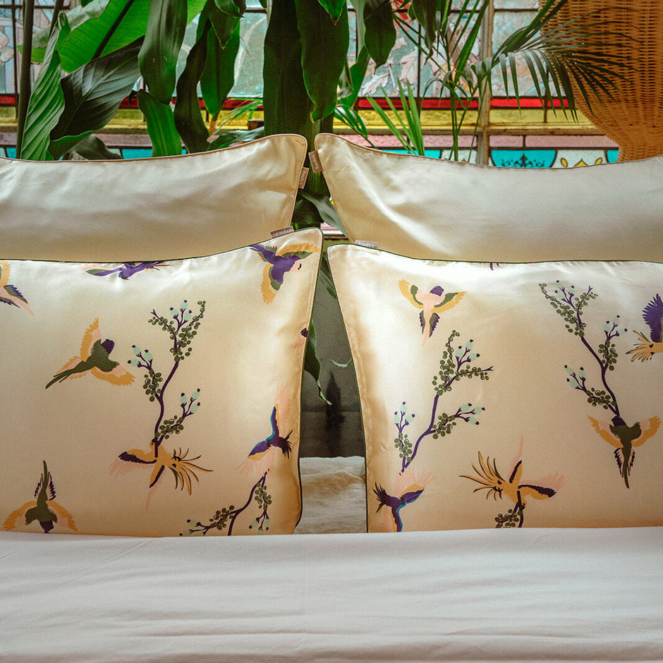 Emily's Pillow - 100% Natural and Organic Silk Pillowcase